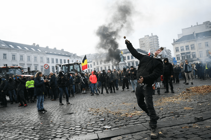 Farmers’ Protest in Brussels Turns Violent Near European Parliament